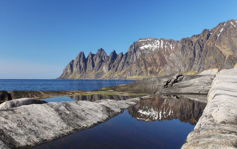 Ilha De Senja, Noruega, Mefjorden Imagem de Stock - Imagem de rocha ...
