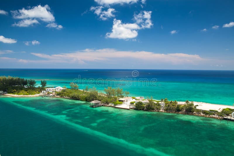 Ilha Isolado Da Praia No Bahamas Imagem de Stock - Imagem de isolado ...