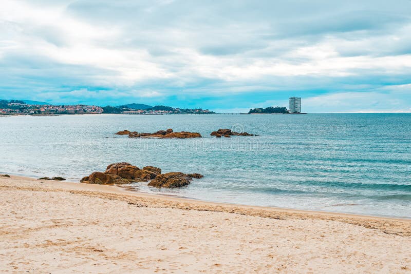 Ilha Toralla Da Praia De Samil Em Vigo Imagem de Stock - Imagem de ...