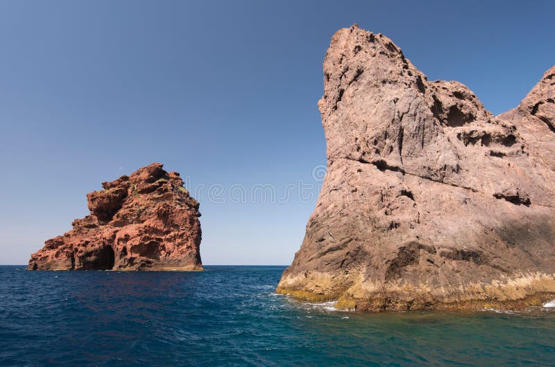 Ilhas Rochosas Do Parque Natural Scandola Imagem de Stock - Imagem de ...
