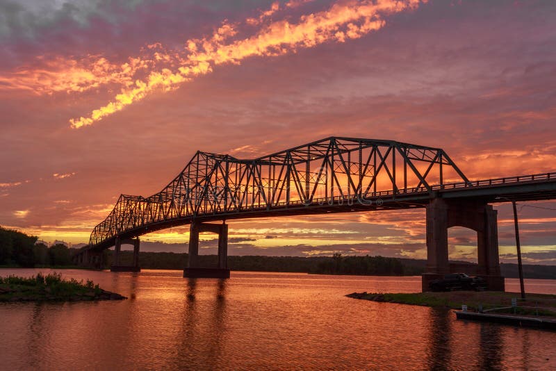 Continuous Truss Stock Photos - Free & Royalty-Free Stock Photos from ...