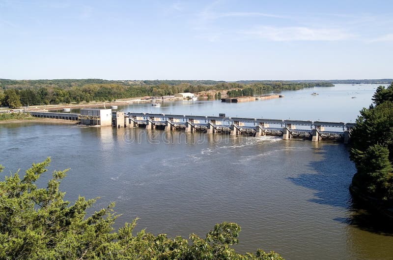 Illinois River Dam stock photo. Image of lock, channel - 4871022