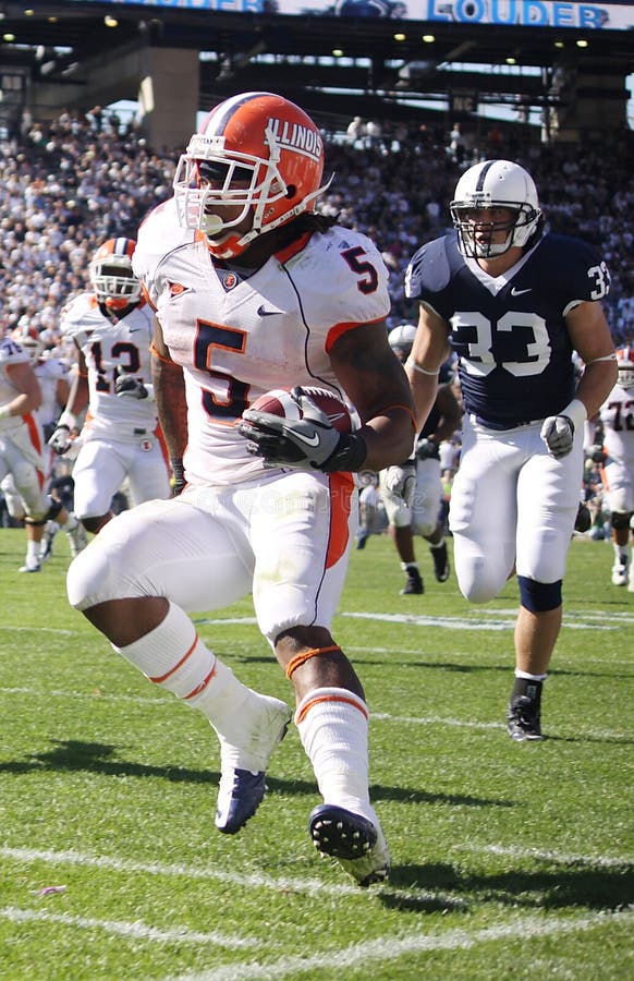 Illinois Running Back #5 Mikel Leshoure Runs Editorial Image - Image of ...