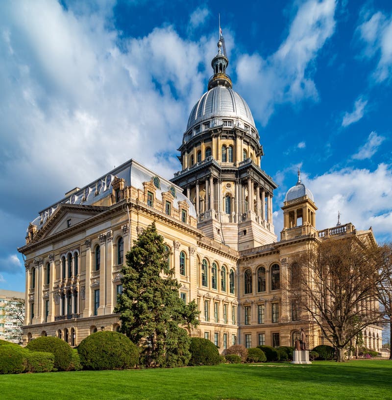 Illinois State Capitol stock image. Image of trees, blue - 80953445