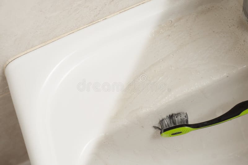 Illustrative Example of Using an Effective Detergent on a Ceramic ...