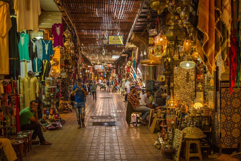 Im Souk in Marrakesch Medina Redaktionelles Stockbild - Bild von kultur ...