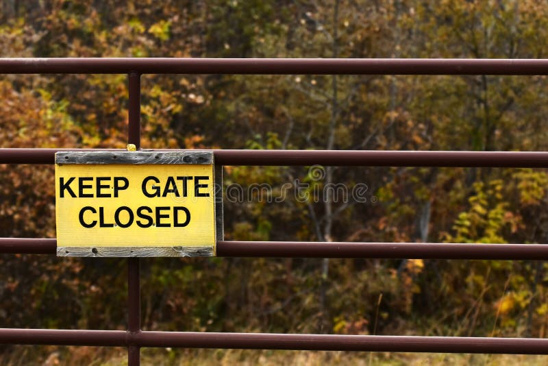Keep Gate Closed Sign stock image. Image of entrance - 130920059
