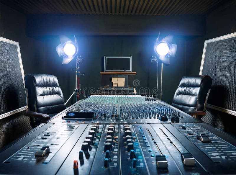 Dynamic Recording Scenario Stock Illustrations – 4 Dynamic Recording ...