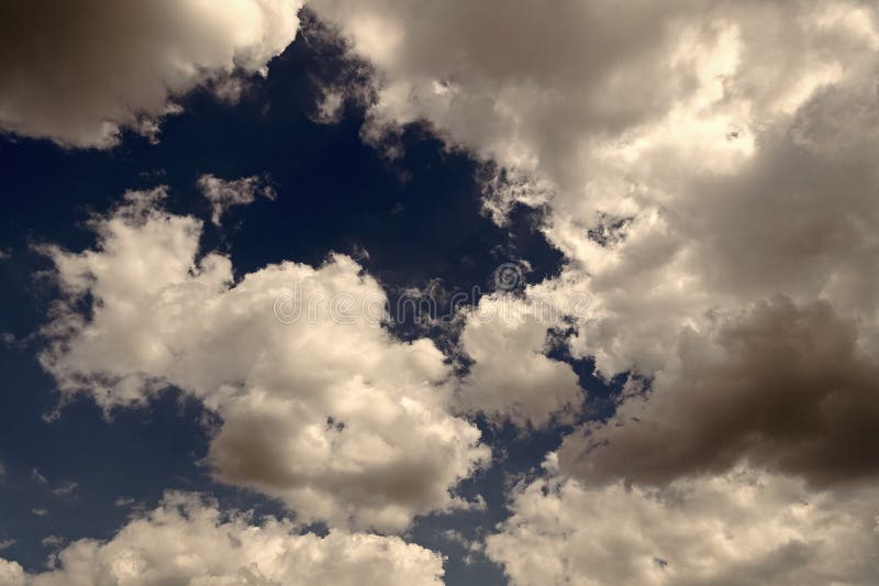 3,886,397 Cloud Sky Stock Photos - Free & Royalty-Free Stock Photos ...