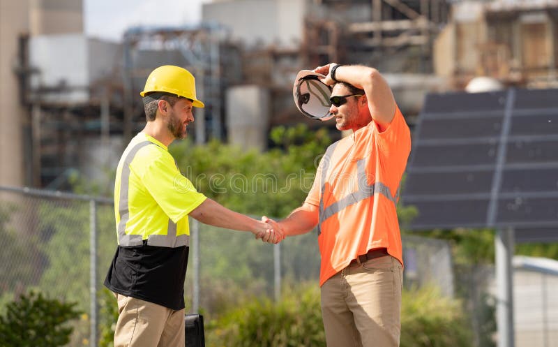 Image of Construction Supervisor Handshaking Deal. Construction ...