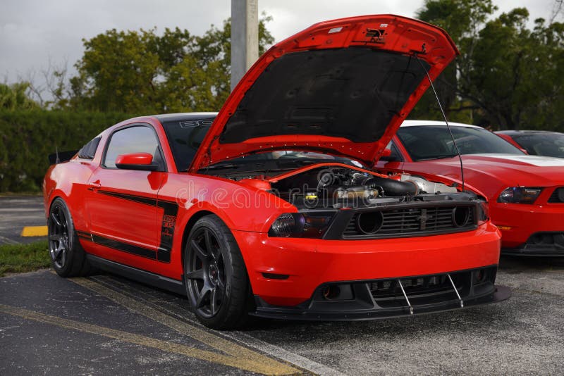 Image De Ford Mustang Muscle Car Rouge Image stock éditorial - Image du ...