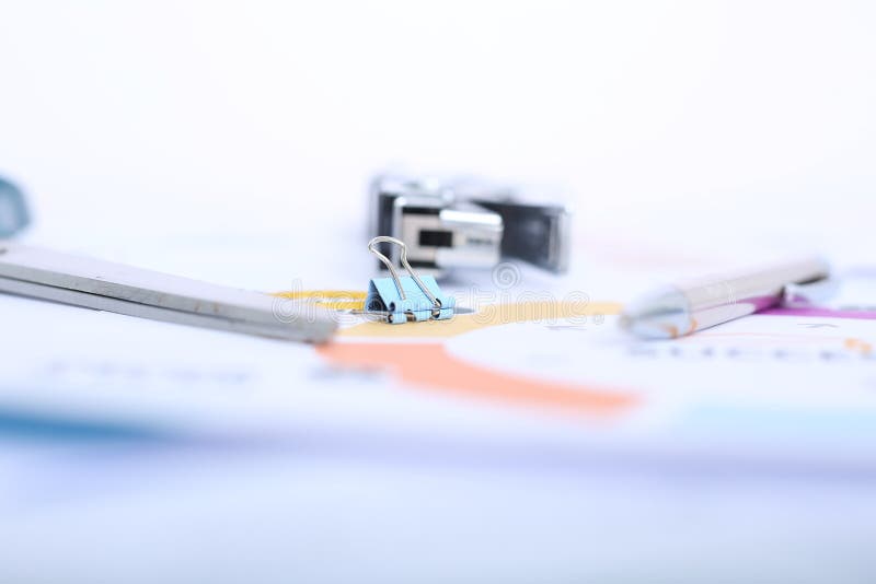 Image De Stylo, D'agrafeuse Et De Trombone Image stock - Image du ...