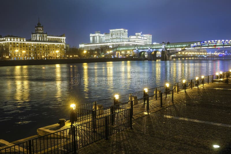 Embankment of the Moscow River at Night Stock Image - Image of ...