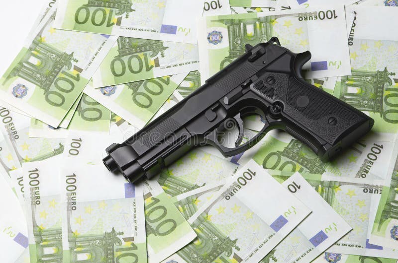 Image Of The Old Gun And Money Stock Photo - Image of paper, robbery ...