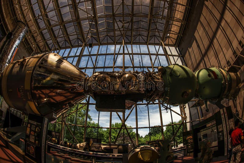 Image of the rocket engine editorial photo. Image of space - 154932381