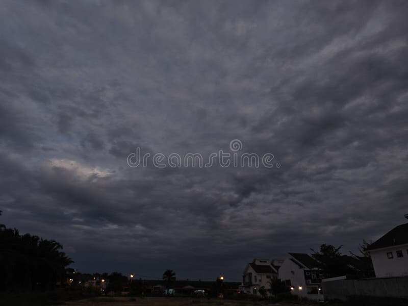 Dull Dark Cloudy Morning Gloomy Sky Scene. Stock Image - Image of ...