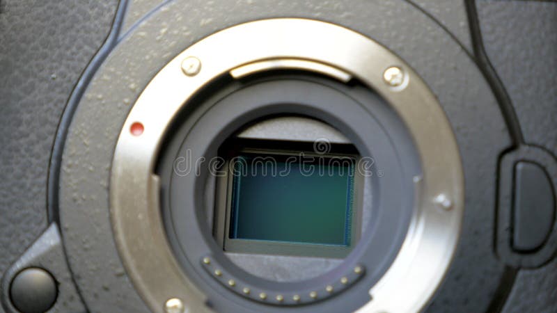 Image Stabilization Mechanism on the Sensor of Mirrorless Digital ...