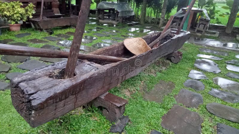 Image of a Traditional Tool Stock Photo - Image of hand, paint: 171521810