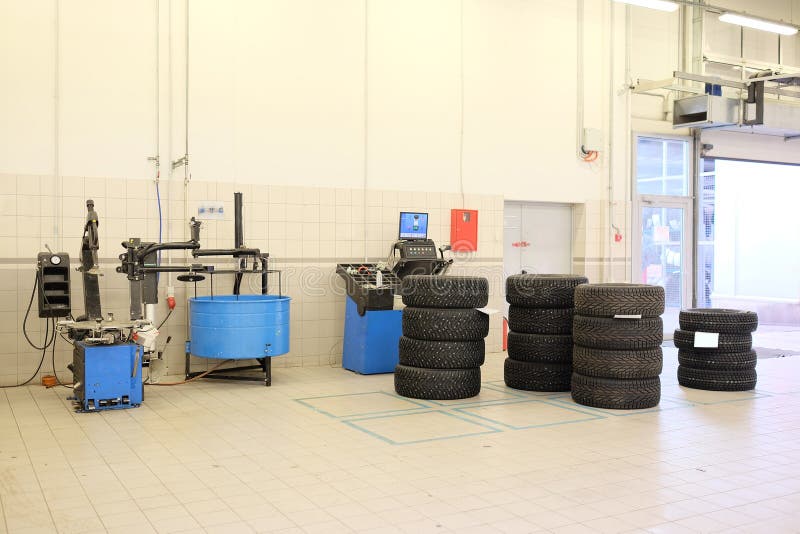 Image of Tyre Fitting Machine Stock Image - Image of pneumatic, tire ...