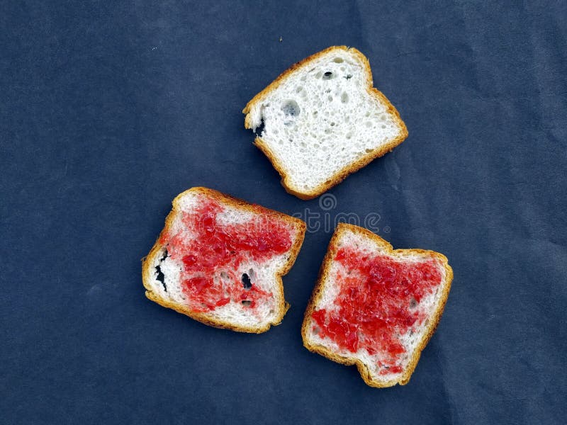 A White Fresh Bread with Red Jam Isolated on Seamless Background Stock ...