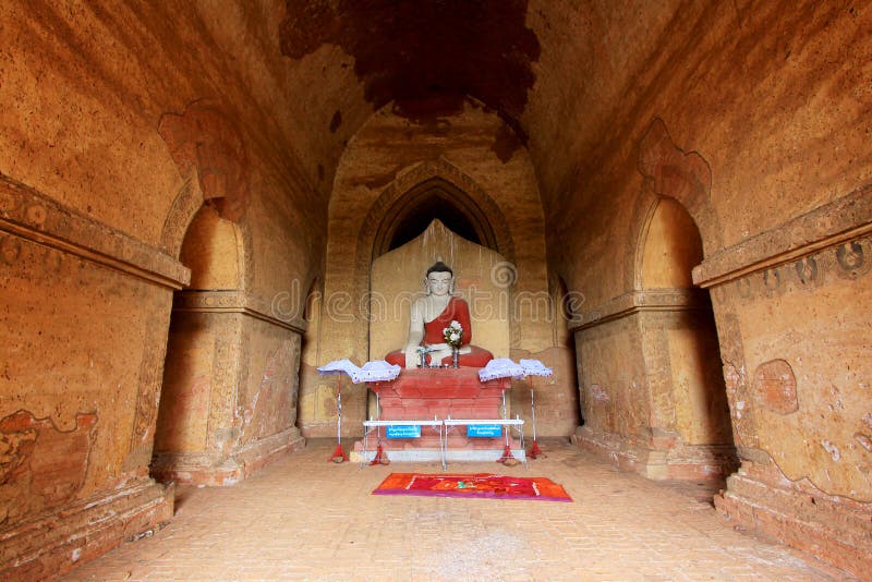 Imagem Da Buda Do Templo De Dhammayangyi, Bagan, Myanmar Foto de Stock ...