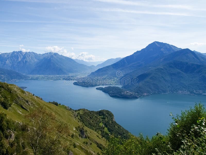 Images Panoramiques De Lac De Como Photo stock - Image du lombardie ...