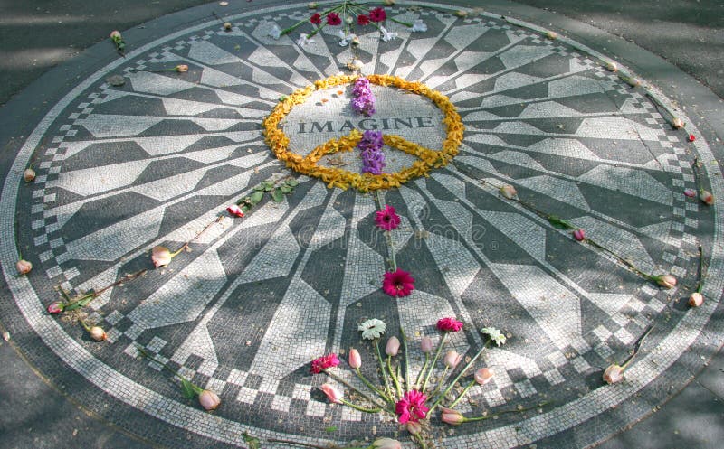 Imagine Sign in New York Central Park, John Lennon Memorial Editorial ...