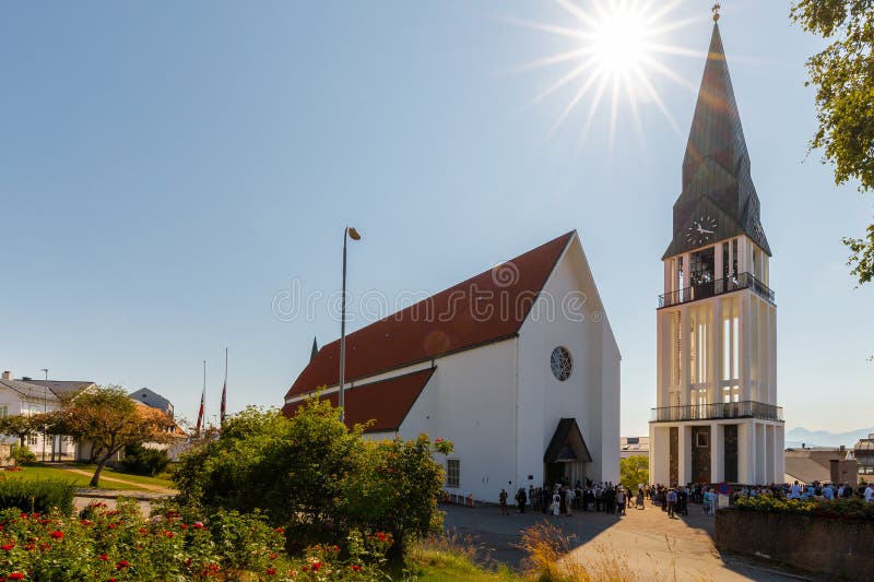 Marina Bay Cruise Centre Iconic Roof Stock Photos - Free & Royalty-Free ...