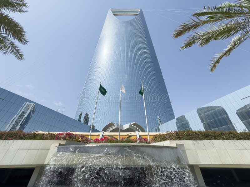 Full View of Riyadh, Saudi Arabia S Famous Kingdom Tower Editorial ...