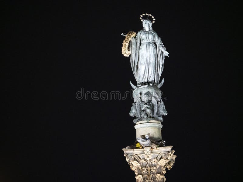 Immaculate Conception Column Scuplture Statue in Rome at Night Stock ...