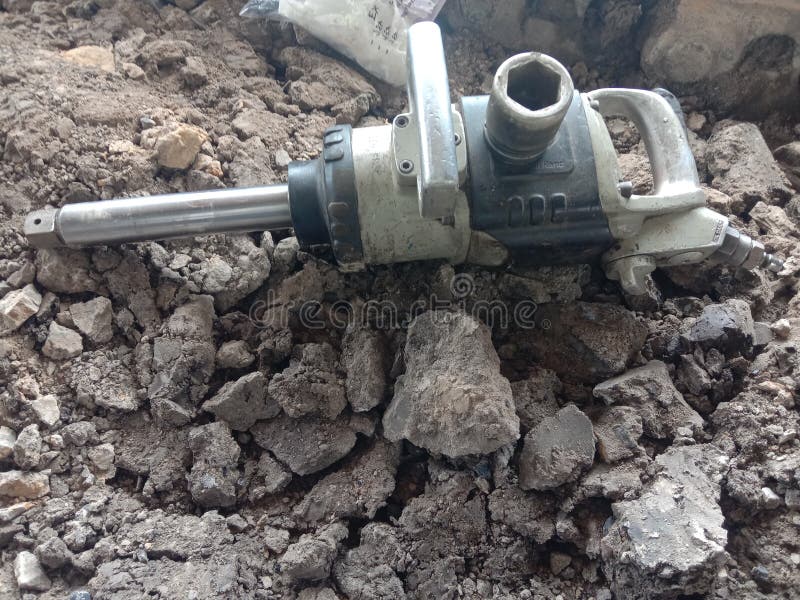 Impact tool shocked 36mm editorial photo. Image of used - 205395926