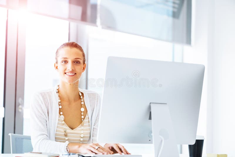 Impiegato Di Concetto Elegante Immagine Stock - Immagine di carino ...