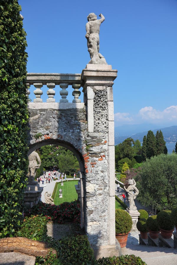 Impressive Arch and Antique Sculptures Stock Image - Image of italy ...