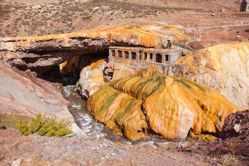 Puente Del Inca, El Puente De Los Incas Imagen de archivo - Imagen de ...