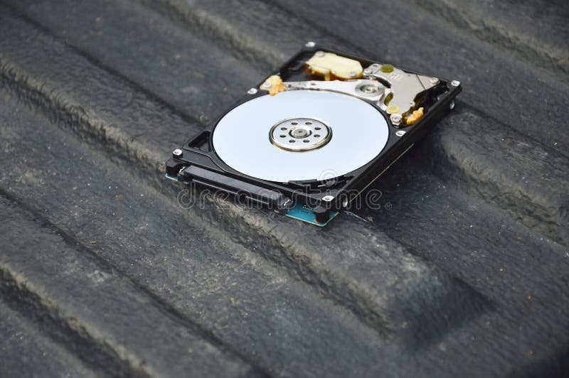 2.5-inch Spinning Disk Type Hard Drive Images are Still Commonly Used ...