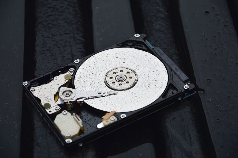 2.5-inch Spinning Disk Type Hard Drive Images are Still Commonly Used ...