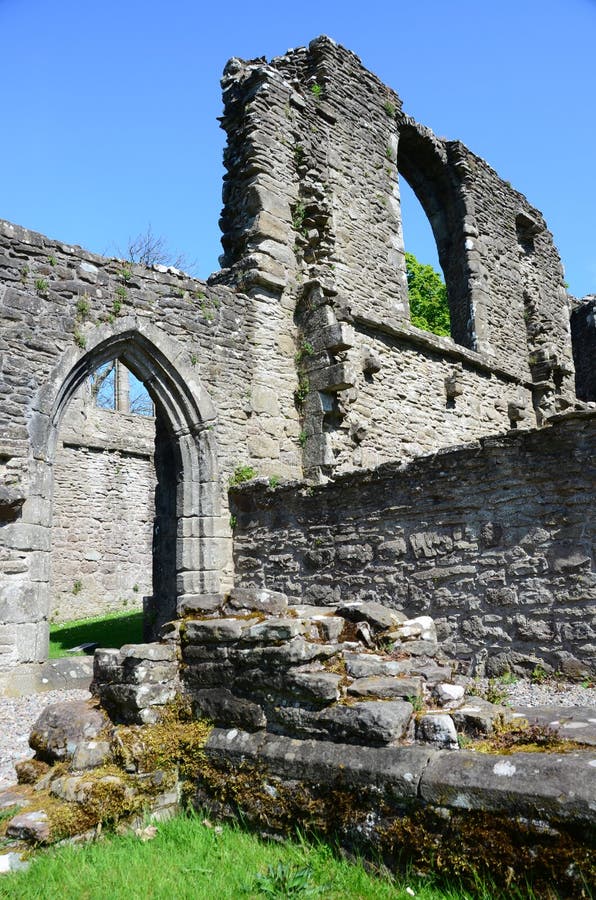 Inchmahome Priory stock image. Image of inchmahome, wall - 72839547