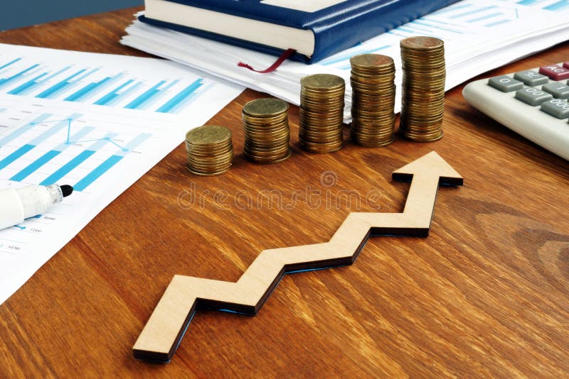 Increasing Arrow and Stack of Money As Financial Saving Rising. Stock ...