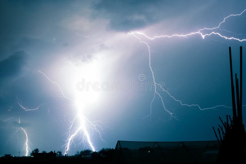 Incredible Display of Blinding Lightning Bolt with Many Side Branches ...