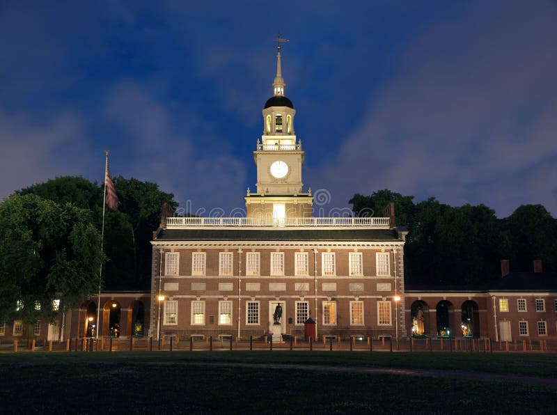 Independence Hall Fireworks Stock Image - Image of clock, hall: 10839151