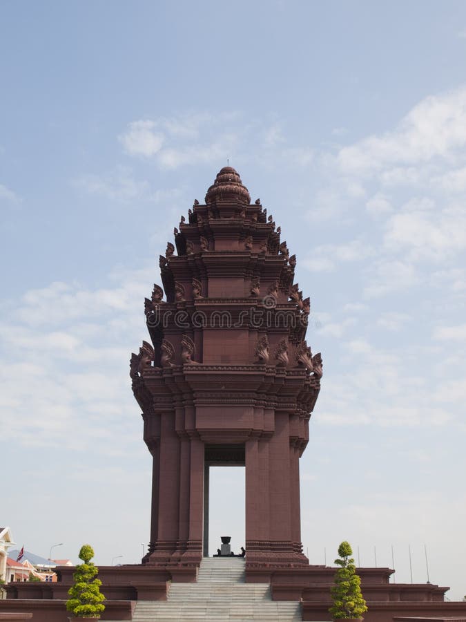 Independence Monument, Phnom Penh Stock Image - Image of landmark ...