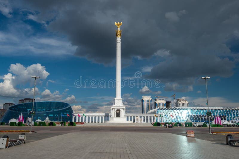 Independence monument editorial image. Image of architecture - 76205620