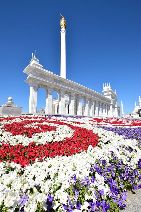 Independence Square in Astana Editorial Image - Image of statue ...