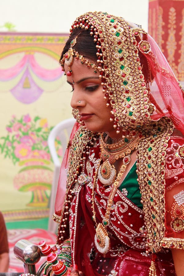 India bride - India editorial image. Image of hangout - 66694145