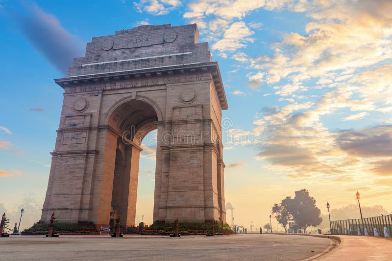 India Gate at Sunrise Side View, Rajpath, New Dehli, India Stock Photo ...