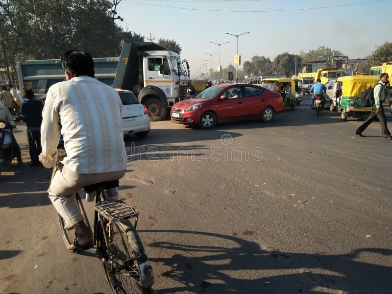 India road traffic editorial stock photo. Image of morning - 83029188