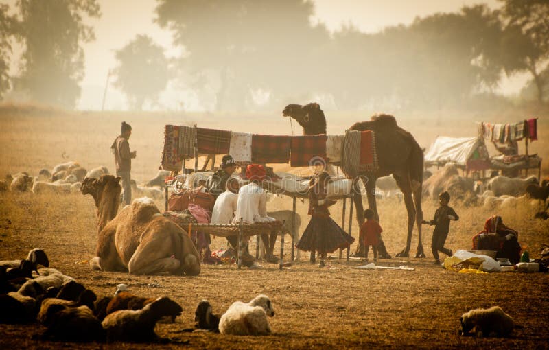 Indian Banjaras editorial photography. Image of playing - 22912162