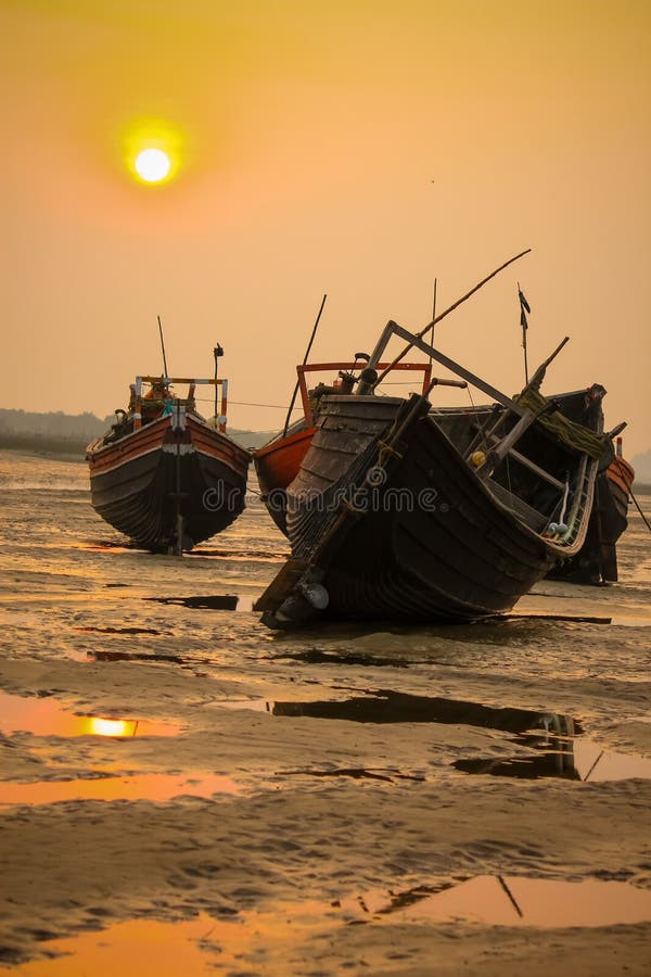 Indian Boat Resting in Sea Side during Sunset Stock Image - Image of ...