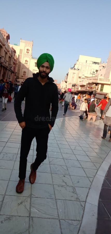 Indian Boy with Turban Look Editorial Photo - Image of temple, turban ...