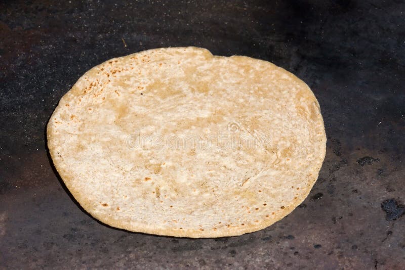 Indian chapatti stock image. Image of cake, asia, flapjack - 29270431